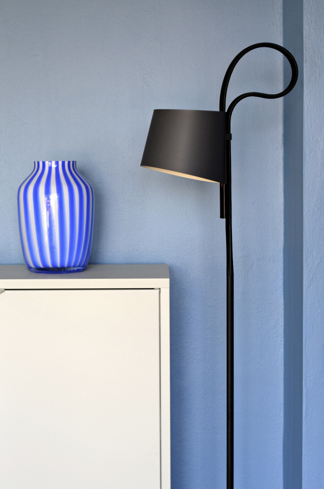 Hay Blue Juice Vase, High Blå vase fra Hay - Rask levering