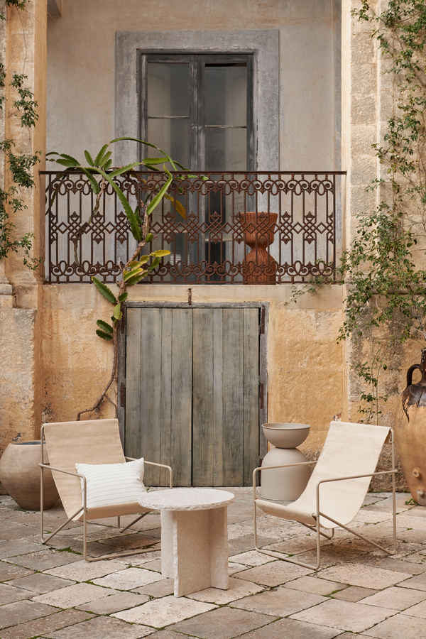 Ferm Living Desert Lounge Chair Cashmere Cloud, Loungestol Stol fra ...